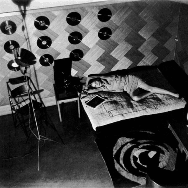 The Inimitable Lee Miller: Surrealist Muse, Fashion Model Turned ...